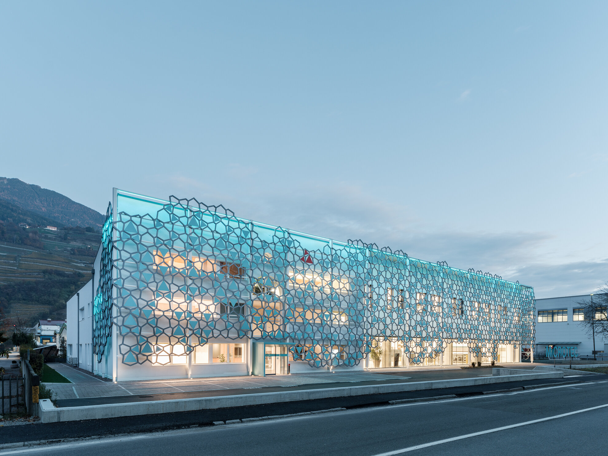 MiCROTEC - Contactos